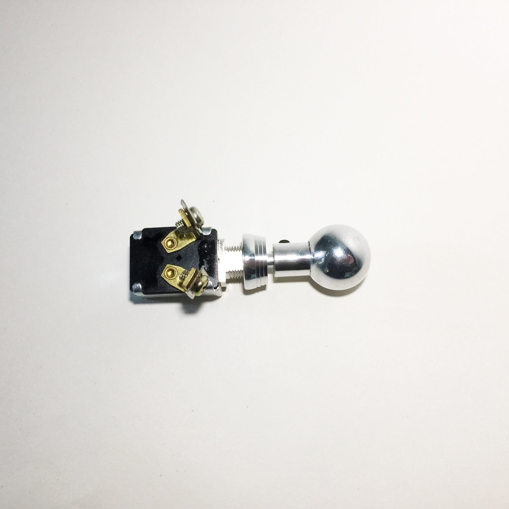 Dashboard Horn Push Switch with Custom 'Shoebox' Knob & Bezel – Joyride Hot Rods